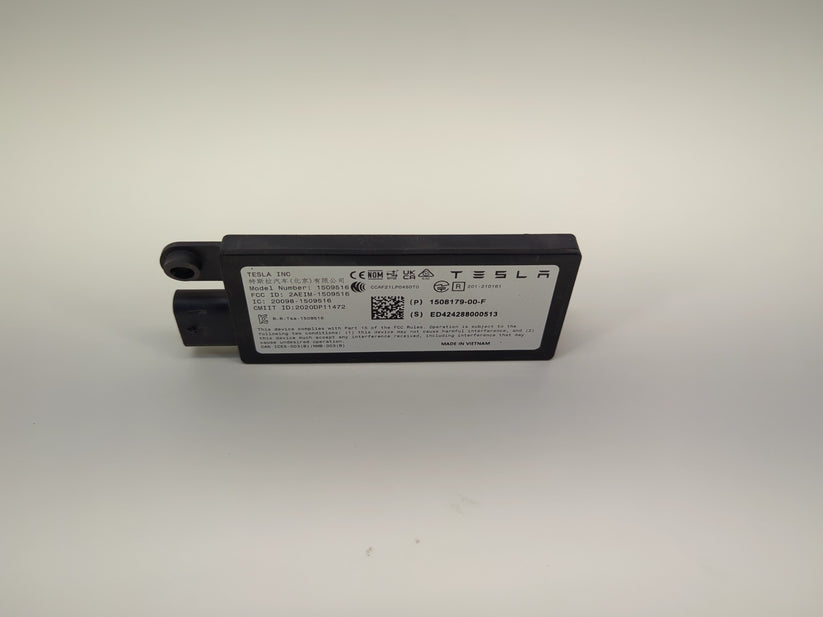 2025 Tesla Model Y Rear Bluetooth Antenna 1508179-00-F – Calimotive ...