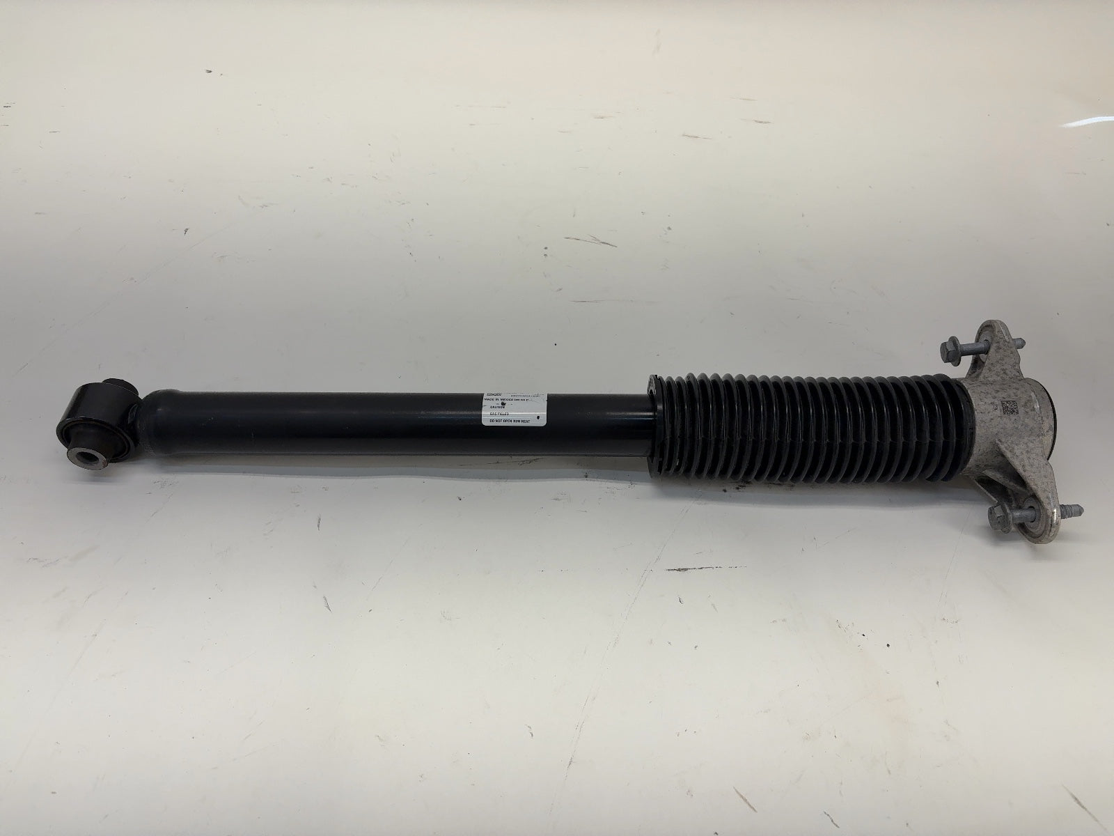 2022 Tesla Model Y Rear Strut Absorber 1188465-00-E – Calimotive Auto ...