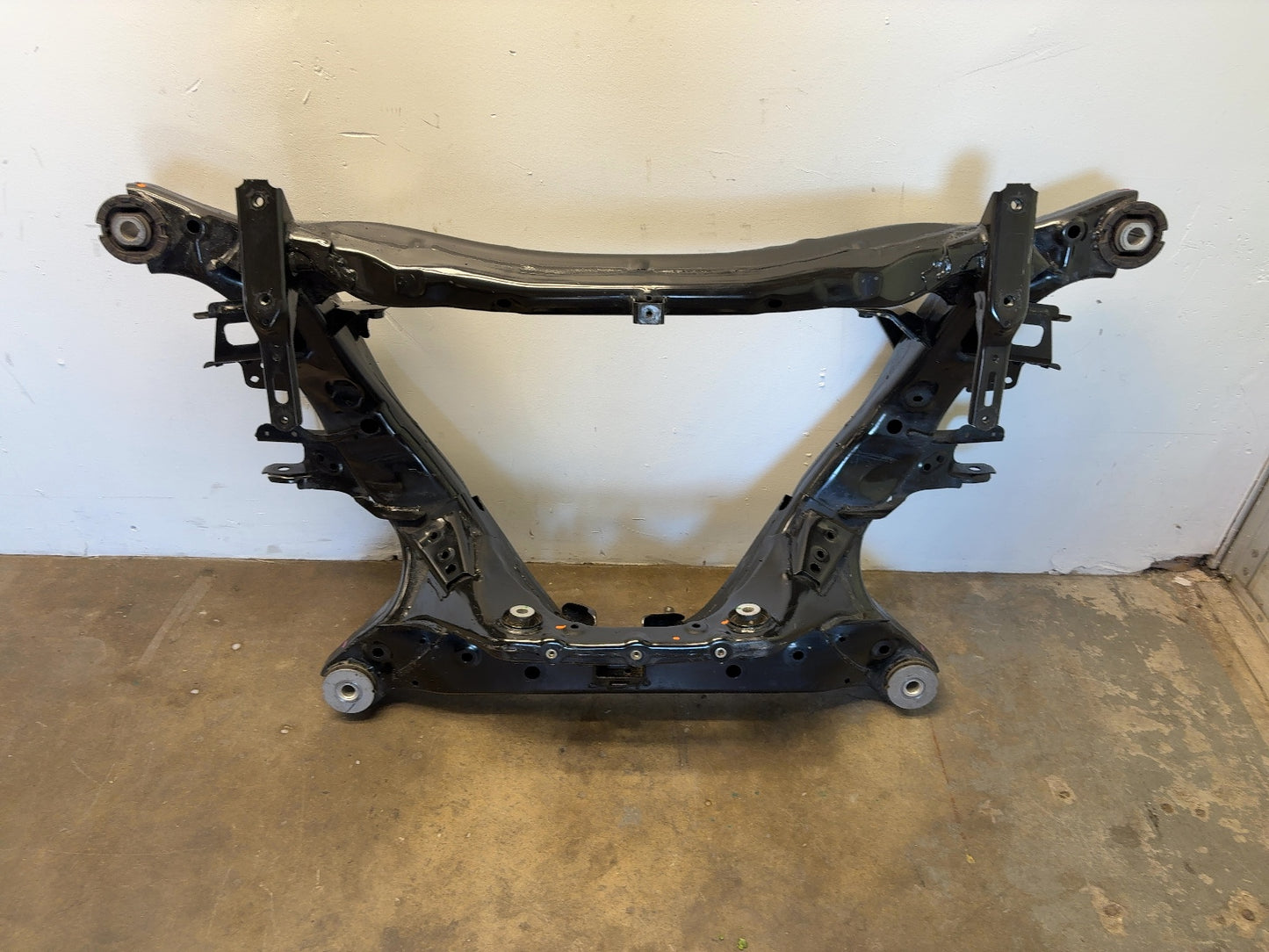 2022 Tesla Model Y Rear Subframe 1044580-00-C – Calimotive Auto Recycling