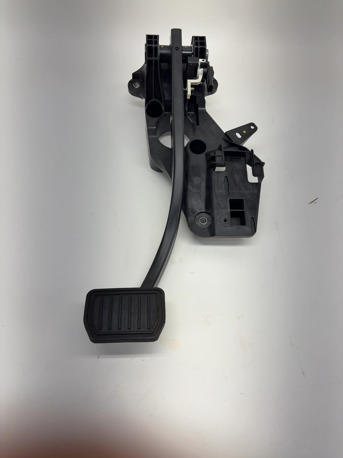 2026 Tesla Model Y Juniper Brake Pedal 2188692-00-B – Calimotive Auto ...