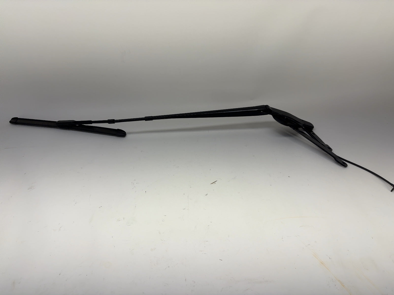 2020 Tesla Model X Wiper Arm And Blade Passenger Right 1046670-00-C ...