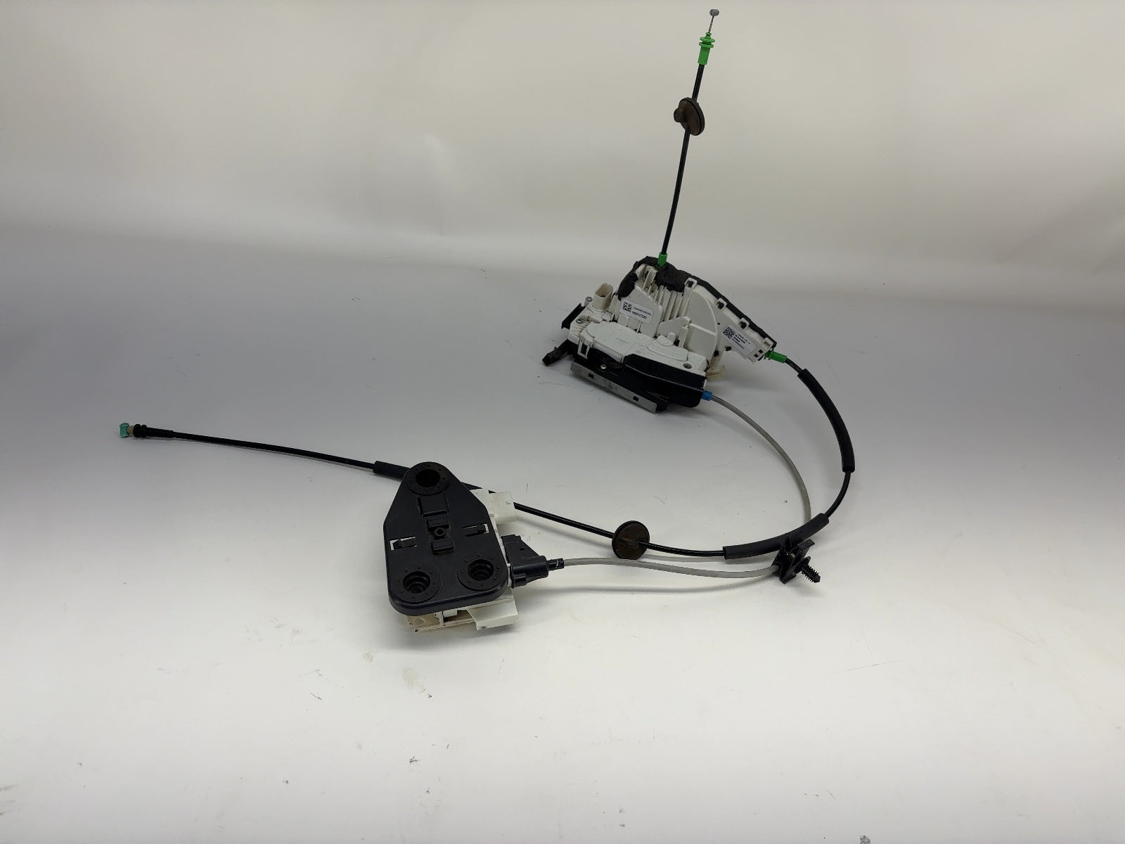 2017 Tesla Model X Front Right Door Latch Assembly 1126200-00-A ...